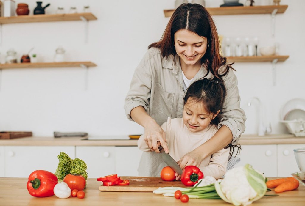 Cooking with Kids: A Guide for Parents - Pursueit Blogs